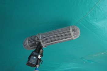 What is a Boom Mic? (Applications & Examples) - Become Singers